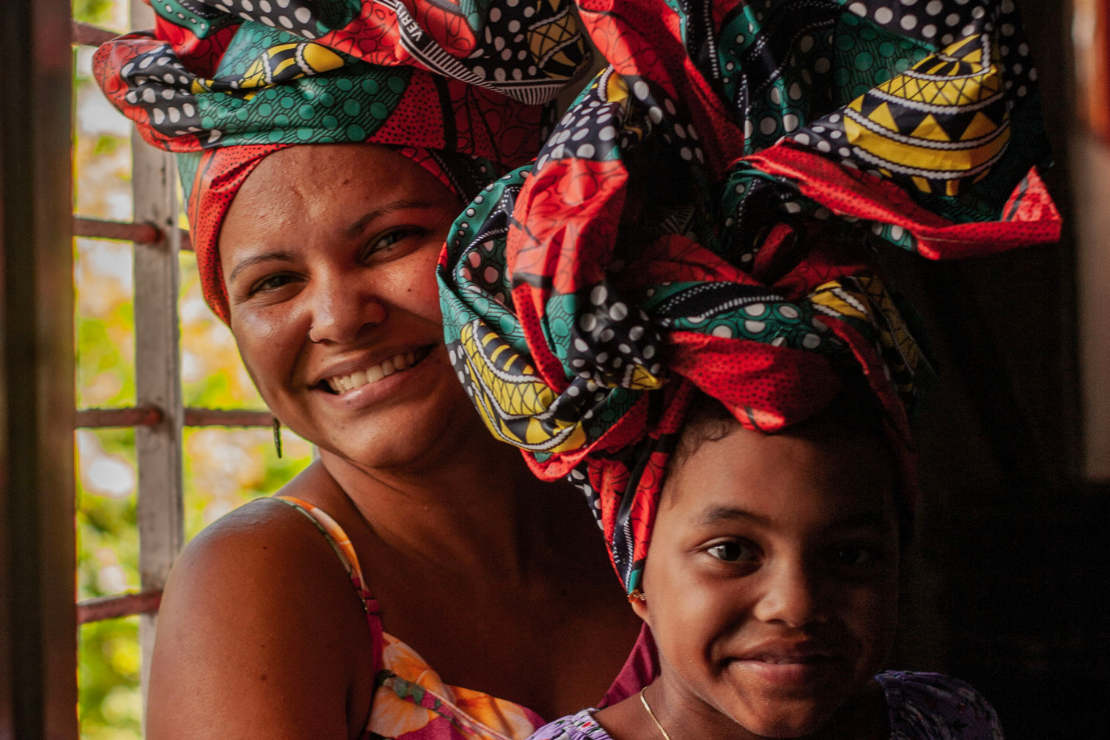 Mulheres negras da periferia de Recife participam de desfile de moda ...