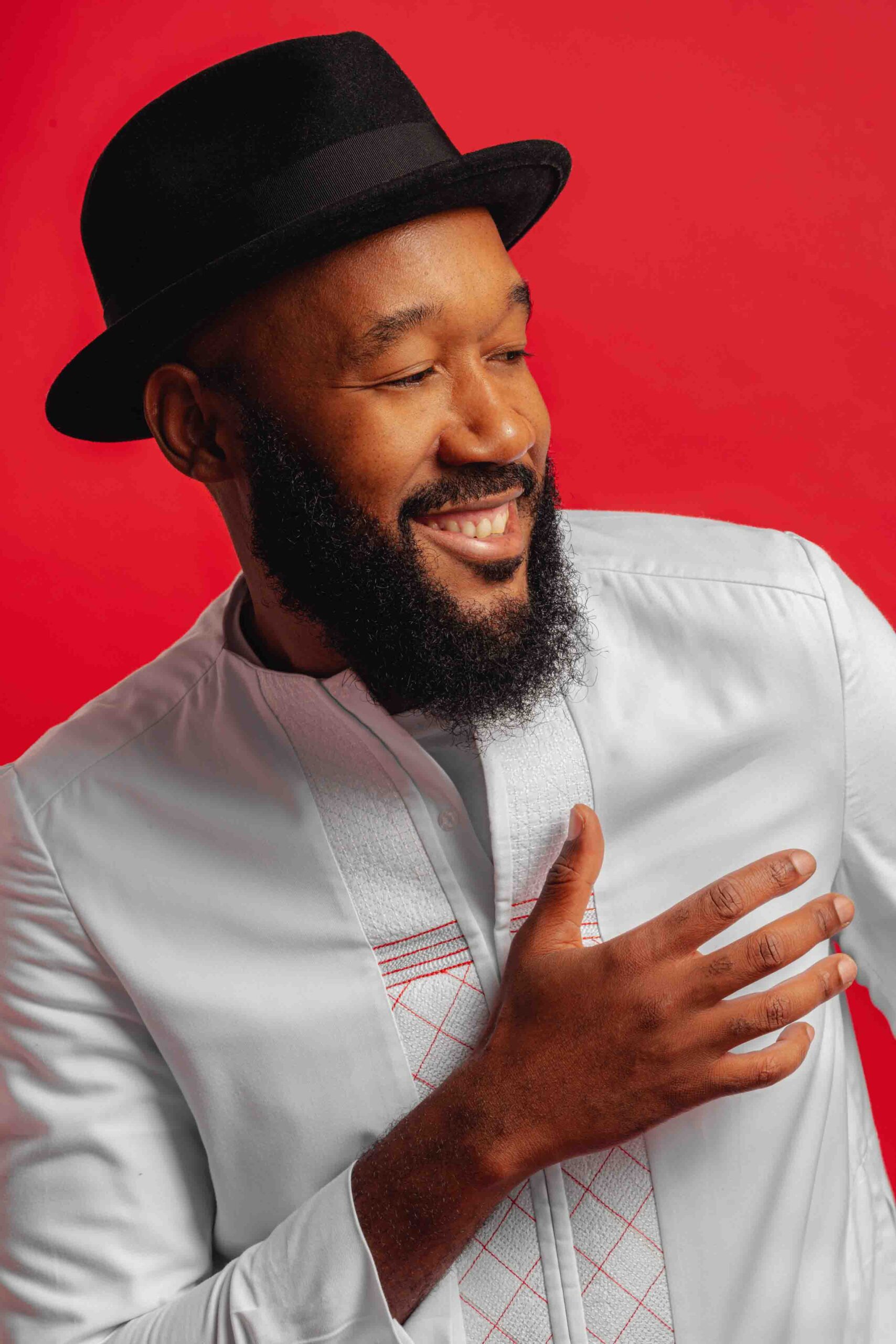 Rapper haitiano reflete sobre justiça e paz em novo clipe “Raise Your ...